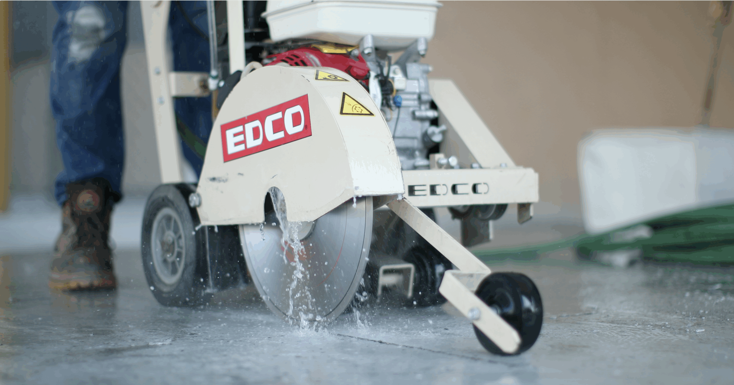 When You Should Cut Dry vs. When To Cut Wet Concrete - EDCO Inc